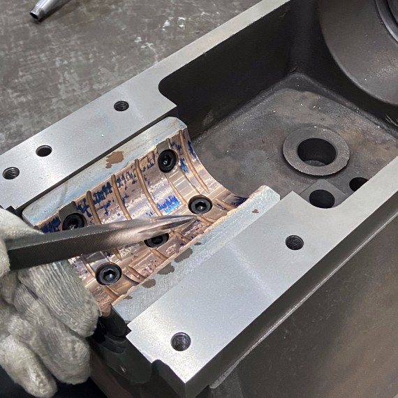 High Precision Conventional Cylindrical Grinders